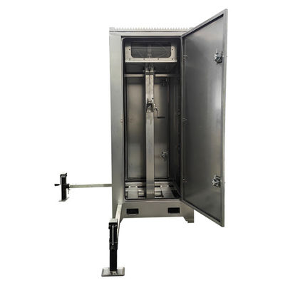Cube Mobile Light Tower Solar Surveillance Unit With 7m Manual Mast